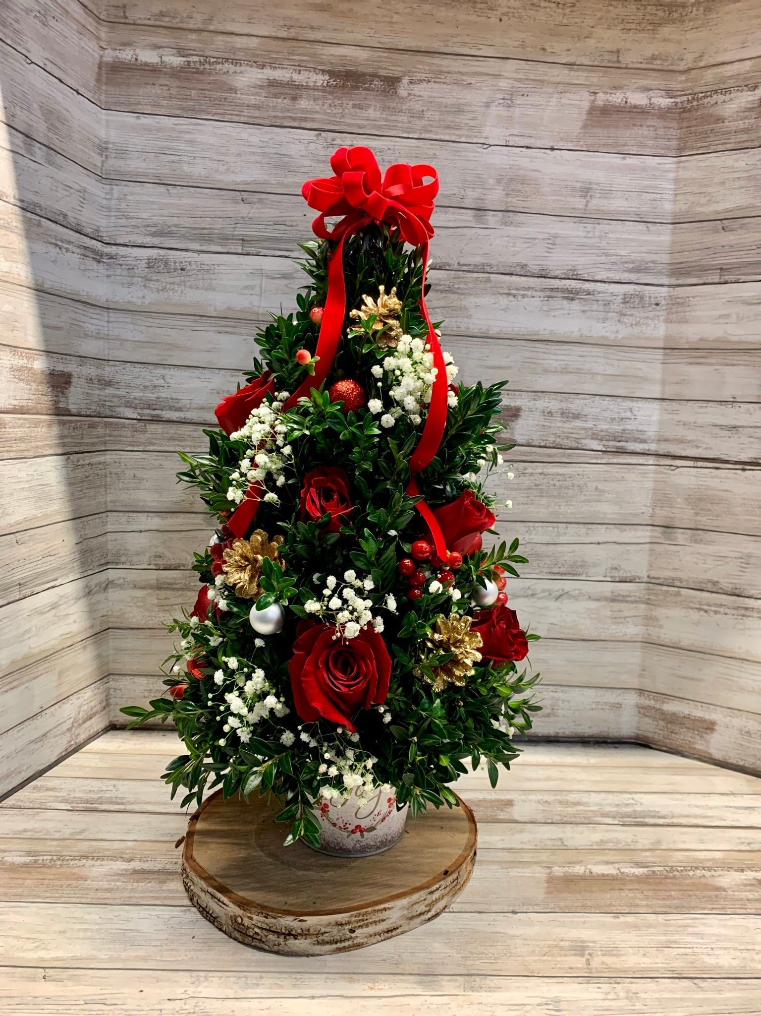 Boxwood Bliss Tree – Florals by Steen